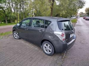 Toyota Verso 2009 in Vilnius, with an engine capacity of 2.00 L and mileage of 137 thousand km for 3500 €, photo 5 on AUTOMOTO.COM.LV