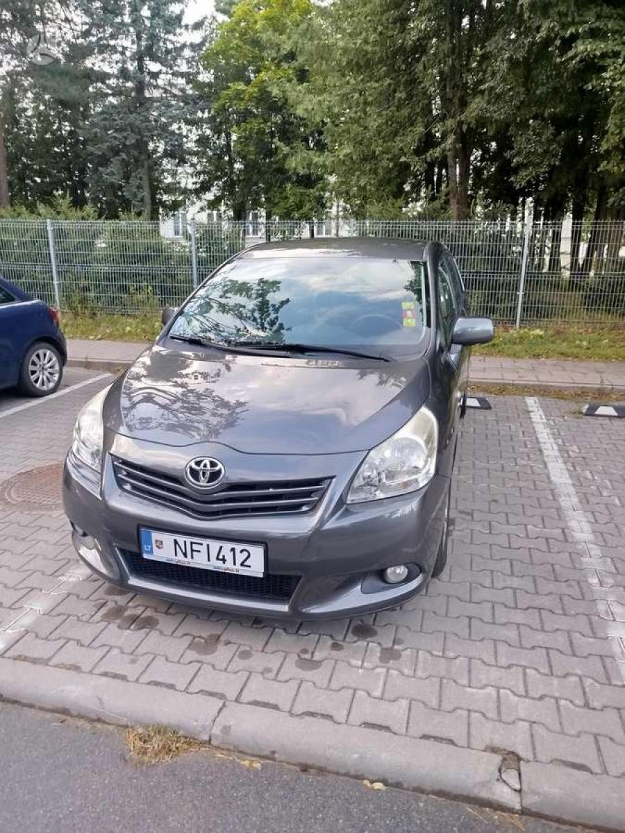 Toyota Verso 2009 in Vilnius, with an engine capacity of 2.00 L and mileage of 137 thousand km for 3500 €, photo 7 on AUTOMOTO.COM.LV