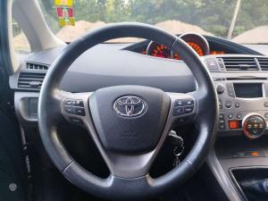 Toyota Verso 2009 in Vilnius, with an engine capacity of 2.00 L and mileage of 137 thousand km for 3500 €, photo 12 on AUTOMOTO.COM.LV