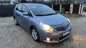 Toyota Verso 2010 in Rezekne, with an engine capacity of 2.00 L and mileage of 308 thousand km for 3450 €, photo 6 on AUTOMOTO.COM.LV