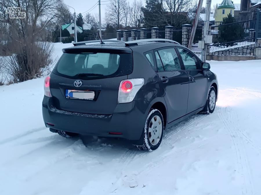 Toyota Verso 2010 Šauļi, ar dzinēja tilpumu 2.00 L un nobraukumu 300 tūkst. km par 3450 €, foto 7 vietnē AUTOMOTO.COM.LV