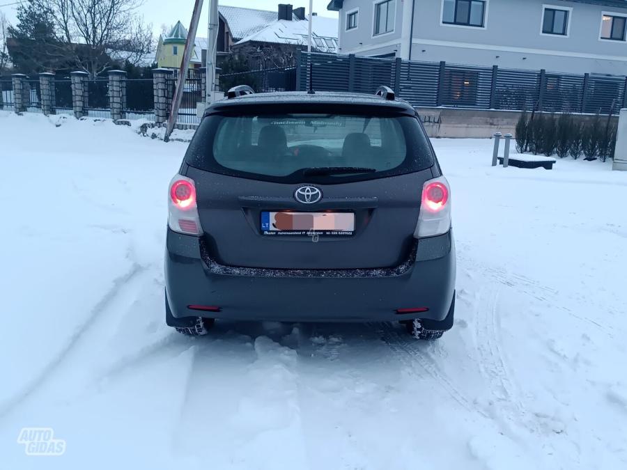 Toyota Verso 2010 Šauļi, ar dzinēja tilpumu 2.00 L un nobraukumu 300 tūkst. km par 3400 €, foto 4 vietnē AUTOMOTO.COM.LV