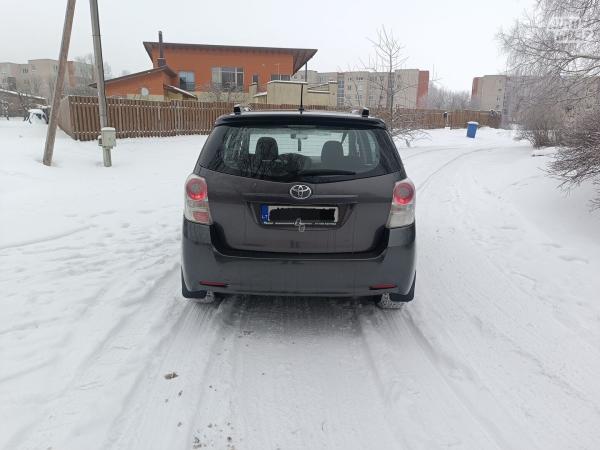 Toyota Verso 2010 in Siauliai, with an engine capacity of 2.00 L and mileage of 1 thousand km for 3400 €, photo 5 on AUTOMOTO.COM.LV