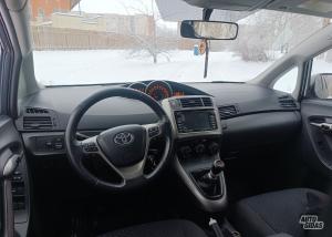 Toyota Verso 2010 in Siauliai, with an engine capacity of 2.00 L and mileage of 320 thousand km for 3300 €, photo 11 on AUTOMOTO.COM.LV