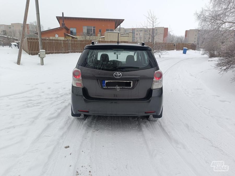 Toyota Verso 2010 Šauļi, ar dzinēja tilpumu 2.00 L un nobraukumu 3 tūkst. km par 3000 €, foto 4 vietnē AUTOMOTO.COM.LV