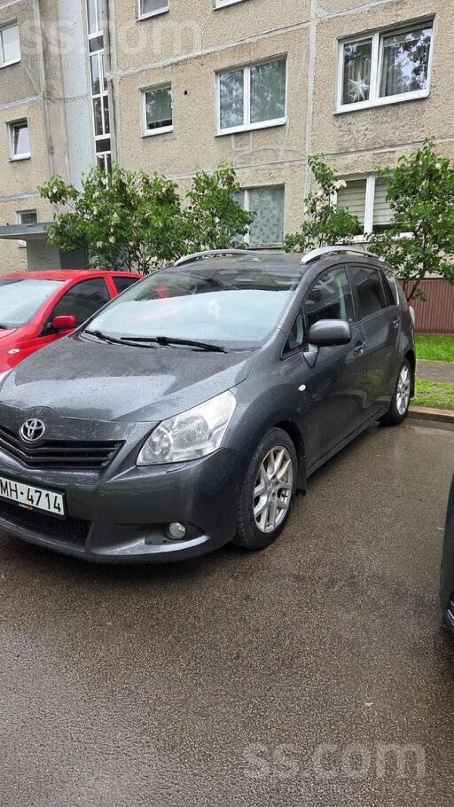 Toyota Verso 2010 Rīga, ar dzinēja tilpumu 2.20 L un nobraukumu 339 tūkst. km par 3200 €, foto 1 vietnē AUTOMOTO.COM.LV