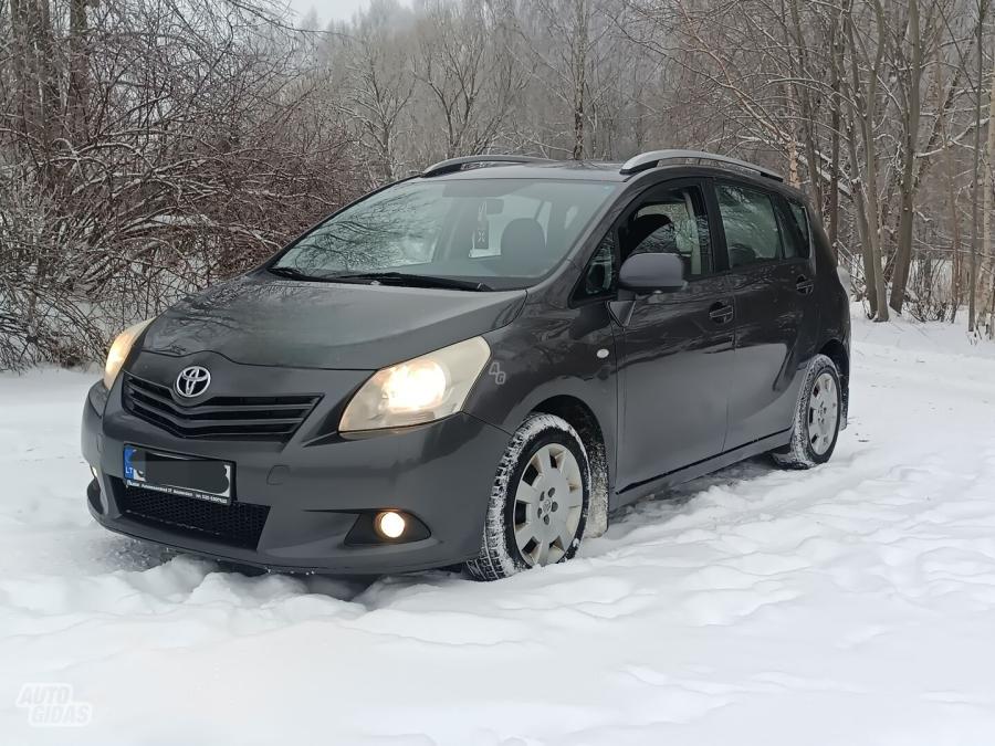 Toyota Verso 2010 Šauļi, ar dzinēja tilpumu 2.00 L un nobraukumu 3 tūkst. km par 3000 €, foto 2 vietnē AUTOMOTO.COM.LV