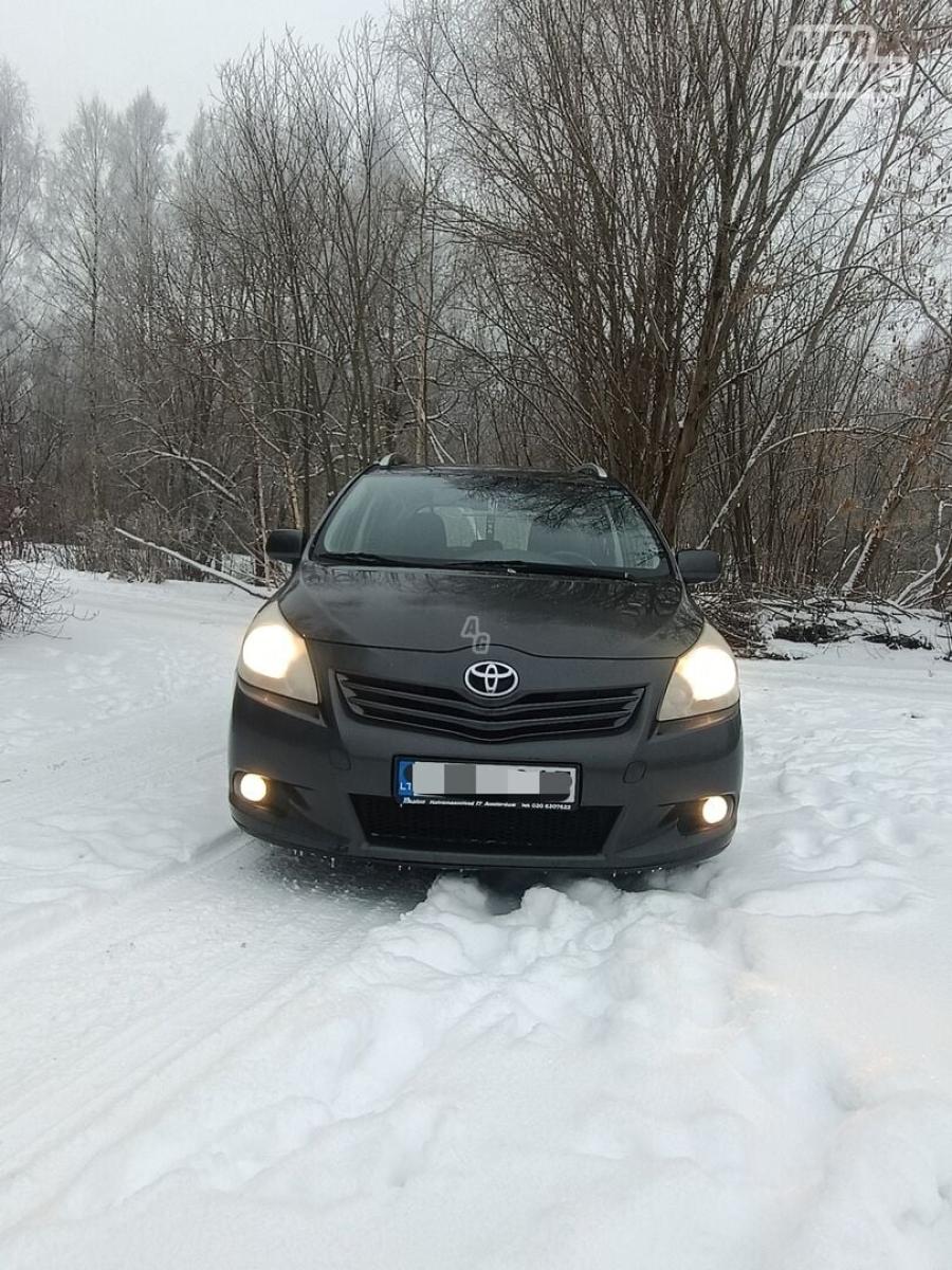 Toyota Verso 2010 Šauļi, ar dzinēja tilpumu 2.00 L un nobraukumu 3 tūkst. km par 3000 €, foto 4 vietnē AUTOMOTO.COM.LV