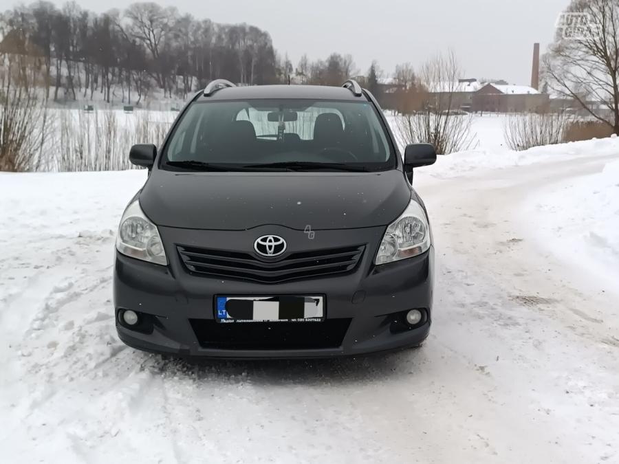 Toyota Verso 2010 Šauļi, ar dzinēja tilpumu 2.00 L un nobraukumu 300 tūkst. km par 3900 €, foto 8 vietnē AUTOMOTO.COM.LV