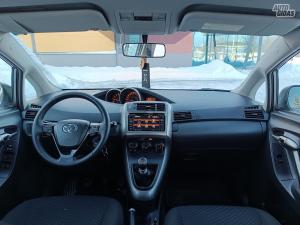 Toyota Verso 2010 Šauļi, ar dzinēja tilpumu 2.00 L un nobraukumu 300 tūkst. km par 3900 €, foto 10 vietnē AUTOMOTO.COM.LV