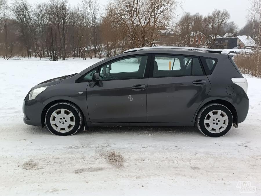Toyota Verso 2010 Šauļi, ar dzinēja tilpumu 2.00 L un nobraukumu 300 tūkst. km par 3600 €, foto 5 vietnē AUTOMOTO.COM.LV