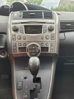 Toyota Verso 2010 in Vilnius, with an engine capacity of 2.20 L and mileage of 267 thousand km for 3550 €, photo 12 on AUTOMOTO.COM.LV