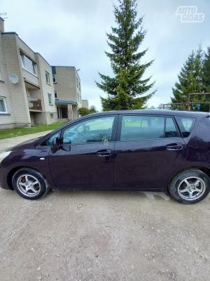 Toyota Verso 2010 Kretinga, ar dzinēja tilpumu 2.00 L un nobraukumu 354 tūkst. km par 3000 €, foto 4 vietnē AUTOMOTO.COM.LV