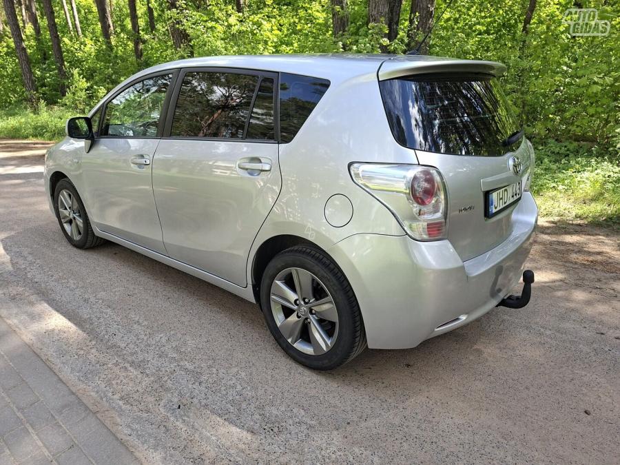 Toyota Verso 2010 Ukmergė, ar dzinēja tilpumu 2.00 L un nobraukumu 244 tūkst. km par 3100 €, foto 5 vietnē AUTOMOTO.COM.LV
