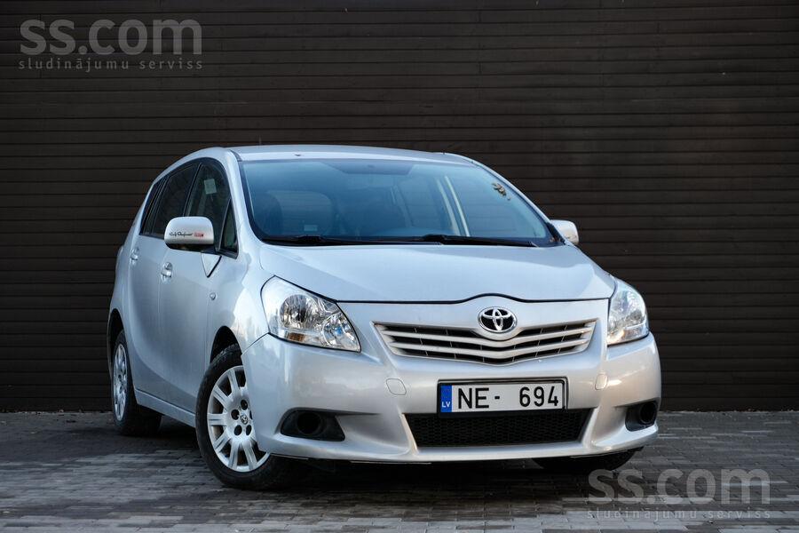 Toyota Verso 2010 Rīga, ar dzinēja tilpumu 2.00 L un nobraukumu 220 tūkst. km par 2990 €, foto 3 vietnē AUTOMOTO.COM.LV