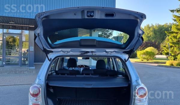 Toyota Verso 2010 Rīga, ar dzinēja tilpumu 2.00 L un nobraukumu 249 tūkst. km par 4850 €, foto 6 vietnē AUTOMOTO.COM.LV
