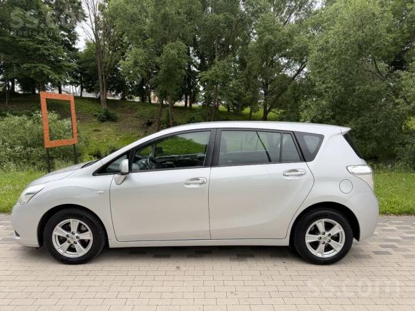 Toyota Verso 2010 Rēzekne, ar dzinēja tilpumu 2.00 L un nobraukumu 0 tūkst. km par 4850 €, foto 4 vietnē AUTOMOTO.COM.LV
