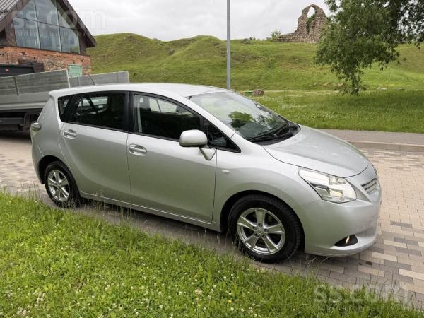 Toyota Verso 2010 Rēzekne, ar dzinēja tilpumu 2.00 L un nobraukumu 0 tūkst. km par 4850 €, foto 6 vietnē AUTOMOTO.COM.LV