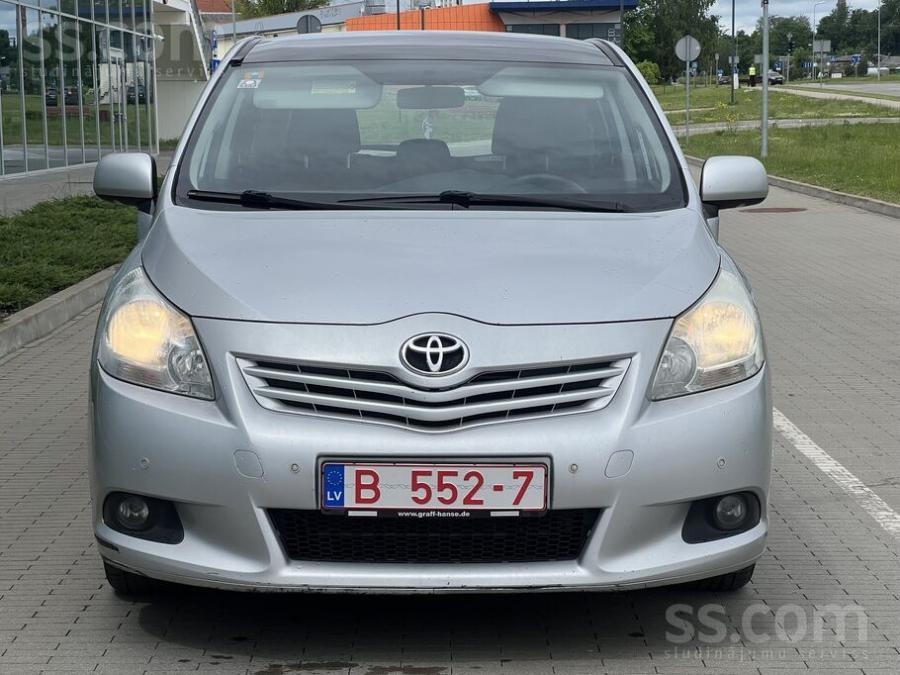 Toyota Verso 2010 Rēzekne, ar dzinēja tilpumu 1.80 L un nobraukumu 291 tūkst. km par 3950 €, foto 1 vietnē AUTOMOTO.COM.LV