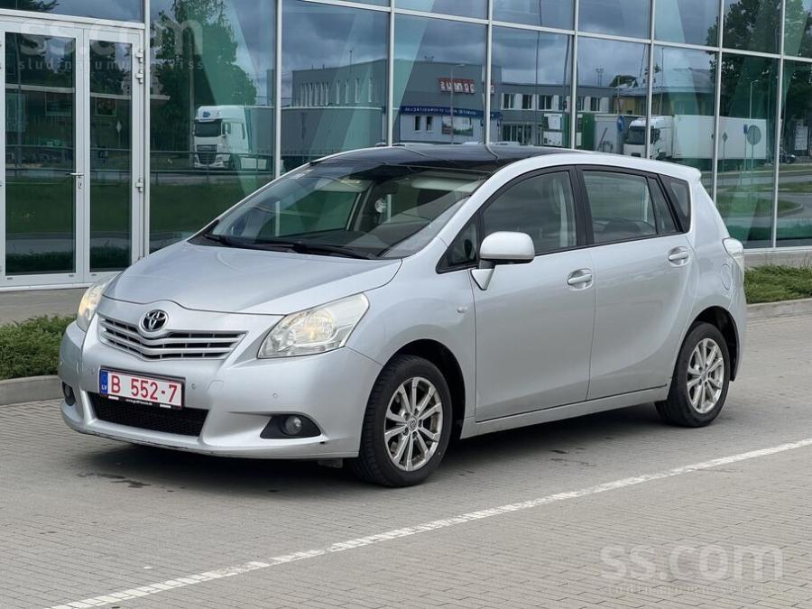Toyota Verso 2010 Rēzekne, ar dzinēja tilpumu 1.80 L un nobraukumu 291 tūkst. km par 3950 €, foto 3 vietnē AUTOMOTO.COM.LV