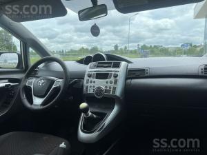 Toyota Verso 2010 Rēzekne, ar dzinēja tilpumu 1.80 L un nobraukumu 291 tūkst. km par 3950 €, foto 10 vietnē AUTOMOTO.COM.LV