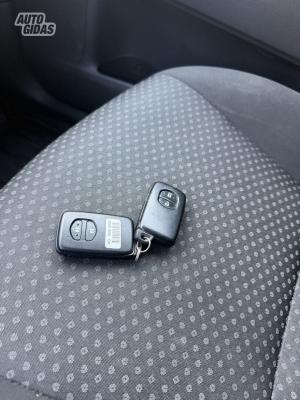 Toyota Verso 2010 in Klaipeda, with an engine capacity of 2.20 L and mileage of 320 thousand km for 4000 €, photo 17 on AUTOMOTO.COM.LV