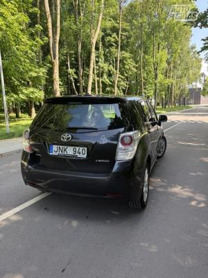 Toyota Verso 2010 Klaipėda, ar dzinēja tilpumu 2.20 L un nobraukumu 324 tūkst. km par 3700 €, foto 4 vietnē AUTOMOTO.COM.LV