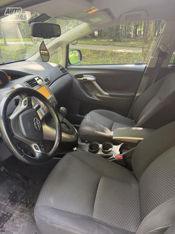Toyota Verso 2010 Klaipėda, ar dzinēja tilpumu 2.20 L un nobraukumu 324 tūkst. km par 3700 €, foto 7 vietnē AUTOMOTO.COM.LV