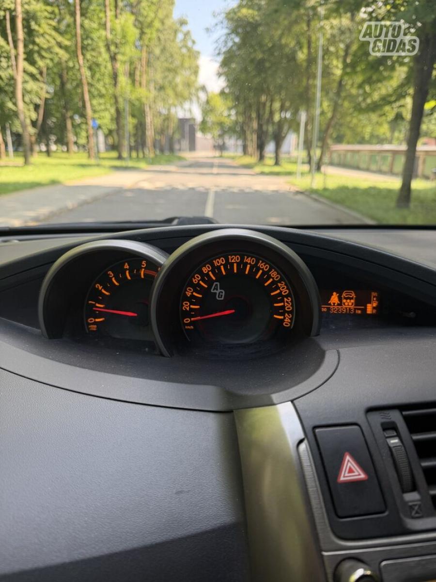 Toyota Verso 2010 Klaipėda, ar dzinēja tilpumu 2.20 L un nobraukumu 324 tūkst. km par 3700 €, foto 9 vietnē AUTOMOTO.COM.LV
