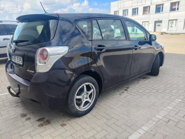 Toyota Verso 2010 Šauļi, ar dzinēja tilpumu 2.00 L un nobraukumu 354 tūkst. km par 2850 €, foto 1 vietnē AUTOMOTO.COM.LV