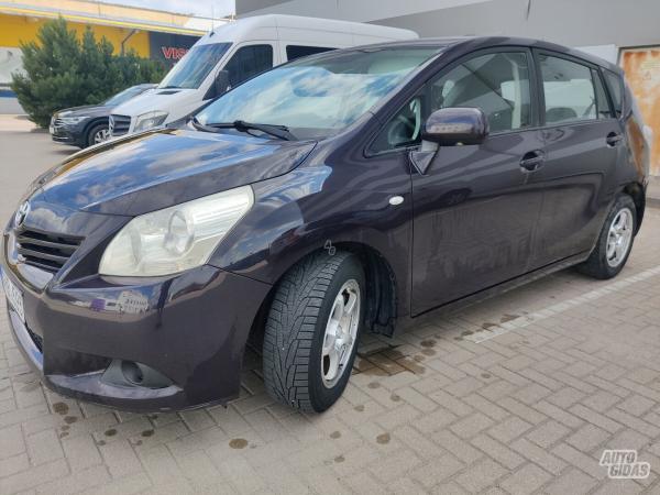 Toyota Verso 2010 Šauļi, ar dzinēja tilpumu 2.00 L un nobraukumu 354 tūkst. km par 2850 €, foto 4 vietnē AUTOMOTO.COM.LV