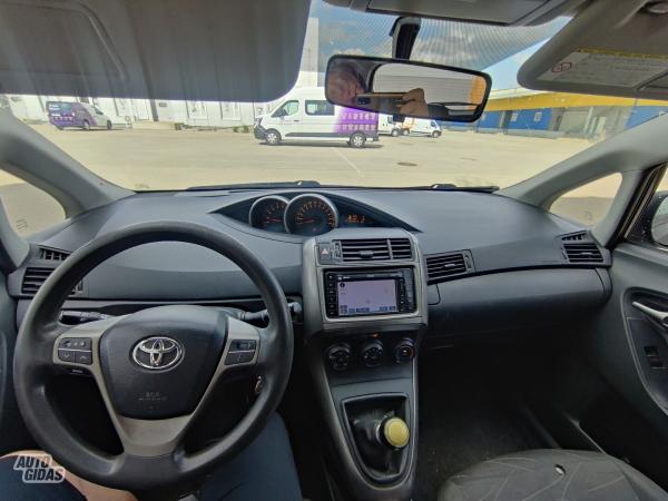 Toyota Verso 2010 Šauļi, ar dzinēja tilpumu 2.00 L un nobraukumu 354 tūkst. km par 2850 €, foto 9 vietnē AUTOMOTO.COM.LV