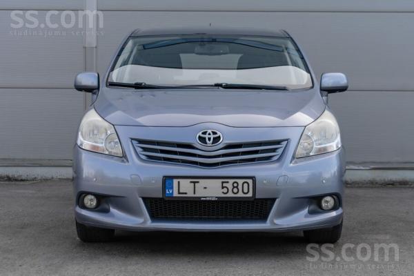 Toyota Verso 2011 in Riga, with an engine capacity of 2.00 L and mileage of 0 thousand km for 4950 €, photo 2 on AUTOMOTO.COM.LV