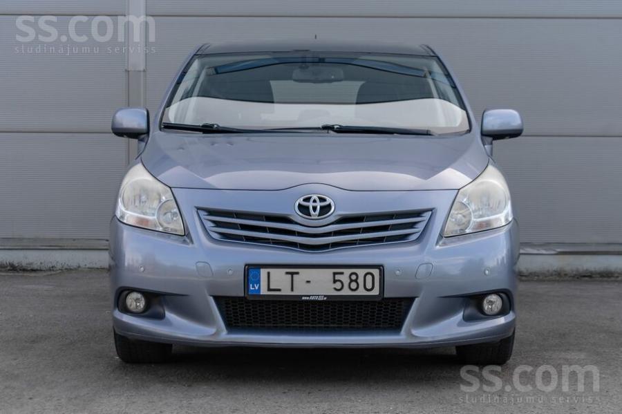 Toyota Verso 2011 in Riga, with an engine capacity of 2.00 L and mileage of 0 thousand km for 4950 €, photo 2 on AUTOMOTO.COM.LV
