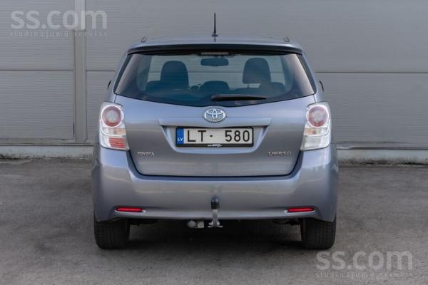 Toyota Verso 2011 in Riga, with an engine capacity of 2.00 L and mileage of 0 thousand km for 4950 €, photo 5 on AUTOMOTO.COM.LV