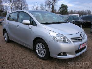 Toyota Verso 2011 in Riga, with an engine capacity of 2.00 L and mileage of 200 thousand km for 4950 €, photo 2 on AUTOMOTO.COM.LV
