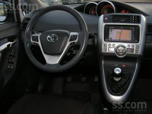 Toyota Verso 2011 in Riga, with an engine capacity of 2.00 L and mileage of 200 thousand km for 4950 €, photo 16 on AUTOMOTO.COM.LV