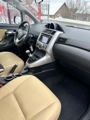 Toyota Verso 2011 Pabradė, ar dzinēja tilpumu 2.00 L un nobraukumu 260 tūkst. km par 4950 €, foto 8 vietnē AUTOMOTO.COM.LV