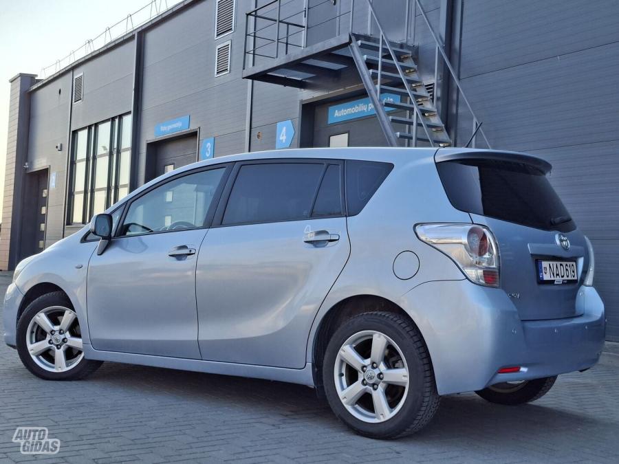 Toyota Verso 2011 Šilutė, ar dzinēja tilpumu 2.20 L un nobraukumu 202 tūkst. km par 5000 €, foto 6 vietnē AUTOMOTO.COM.LV