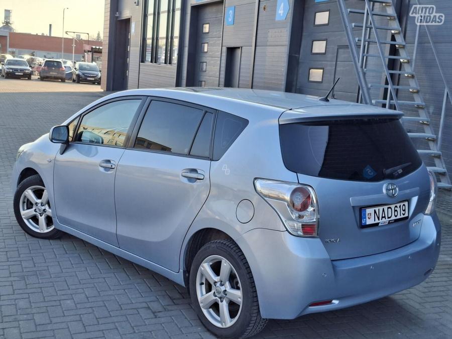 Toyota Verso 2011 Šilutė, ar dzinēja tilpumu 2.20 L un nobraukumu 202 tūkst. km par 5000 €, foto 7 vietnē AUTOMOTO.COM.LV