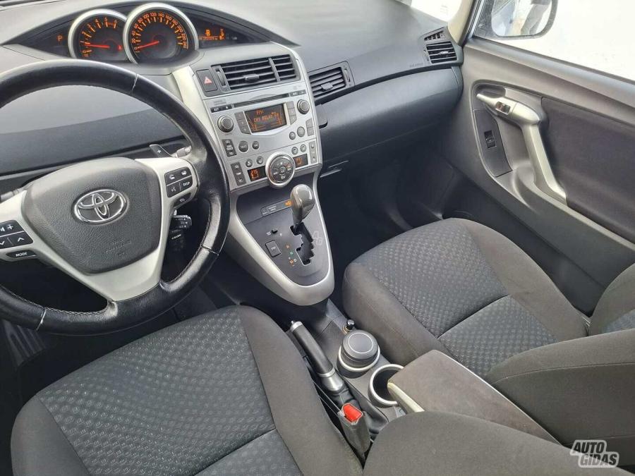 Toyota Verso 2011 Šilutė, ar dzinēja tilpumu 2.20 L un nobraukumu 202 tūkst. km par 5000 €, foto 14 vietnē AUTOMOTO.COM.LV