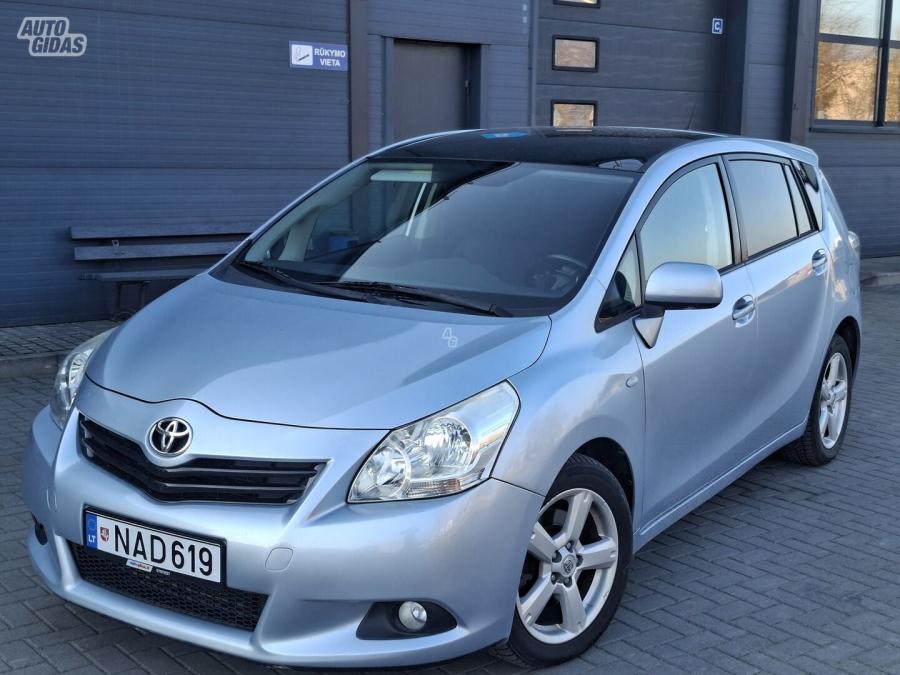 Toyota Verso 2011 Šilutė, ar dzinēja tilpumu 2.20 L un nobraukumu 202 tūkst. km par 4999 €, foto 1 vietnē AUTOMOTO.COM.LV