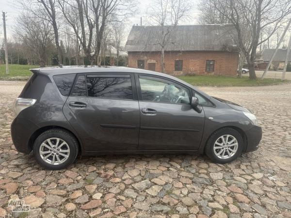 Toyota Verso 2011 Kretinga, ar dzinēja tilpumu 2.00 L un nobraukumu 284 tūkst. km par 3799 €, foto 4 vietnē AUTOMOTO.COM.LV