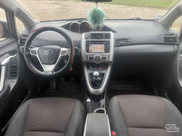 Toyota Verso 2011 Kretinga, ar dzinēja tilpumu 2.00 L un nobraukumu 284 tūkst. km par 3799 €, foto 6 vietnē AUTOMOTO.COM.LV