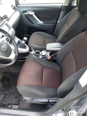 Toyota Verso 2011 in Vilnius, with an engine capacity of 2.00 L and mileage of 245 thousand km for 5600 €, photo 11 on AUTOMOTO.COM.LV