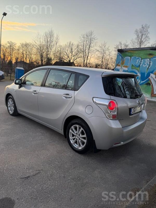 Toyota Verso 2011 Valmiera, ar dzinēja tilpumu 1.80 L un nobraukumu 214 tūkst. km par 6000 €, foto 6 vietnē AUTOMOTO.COM.LV