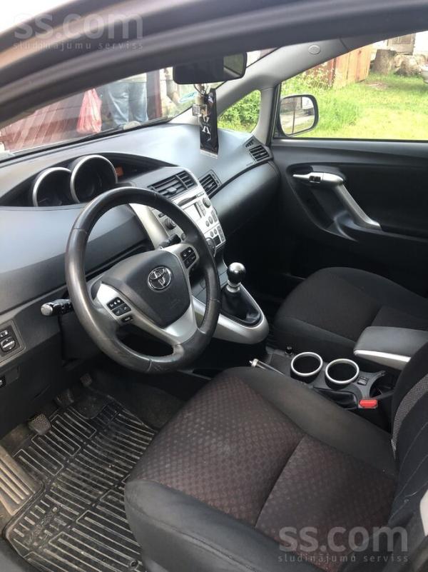 Toyota Verso 2011 Liepāja, ar dzinēja tilpumu 2.00 L un nobraukumu 355 tūkst. km par 4000 €, foto 7 vietnē AUTOMOTO.COM.LV