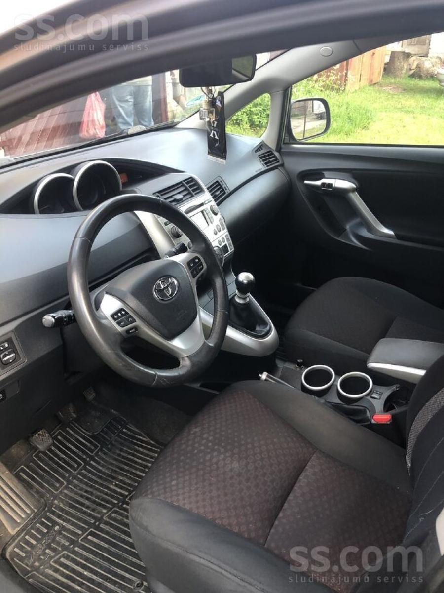 Toyota Verso 2011 Liepāja, ar dzinēja tilpumu 2.00 L un nobraukumu 355 tūkst. km par 4000 €, foto 8 vietnē AUTOMOTO.COM.LV
