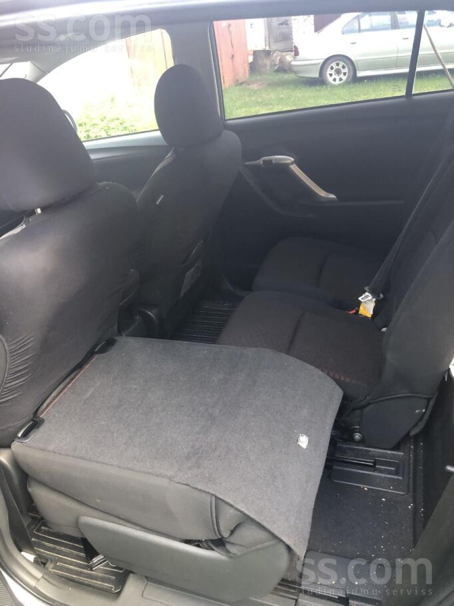 Toyota Verso 2011 Liepāja, ar dzinēja tilpumu 2.00 L un nobraukumu 355 tūkst. km par 4000 €, foto 12 vietnē AUTOMOTO.COM.LV