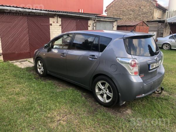Toyota Verso 2011 Liepāja, ar dzinēja tilpumu 2.00 L un nobraukumu 355 tūkst. km par 3800 €, foto 4 vietnē AUTOMOTO.COM.LV